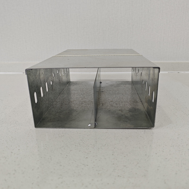 Wall Mounted Galvanized Rigid Wireway Cable Tray With Ventilation Holes